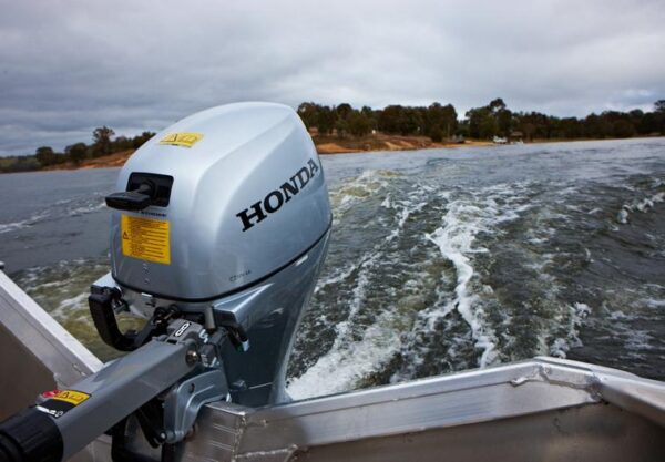 Honda BF10 (10HP Outboard) - Pacific Marine