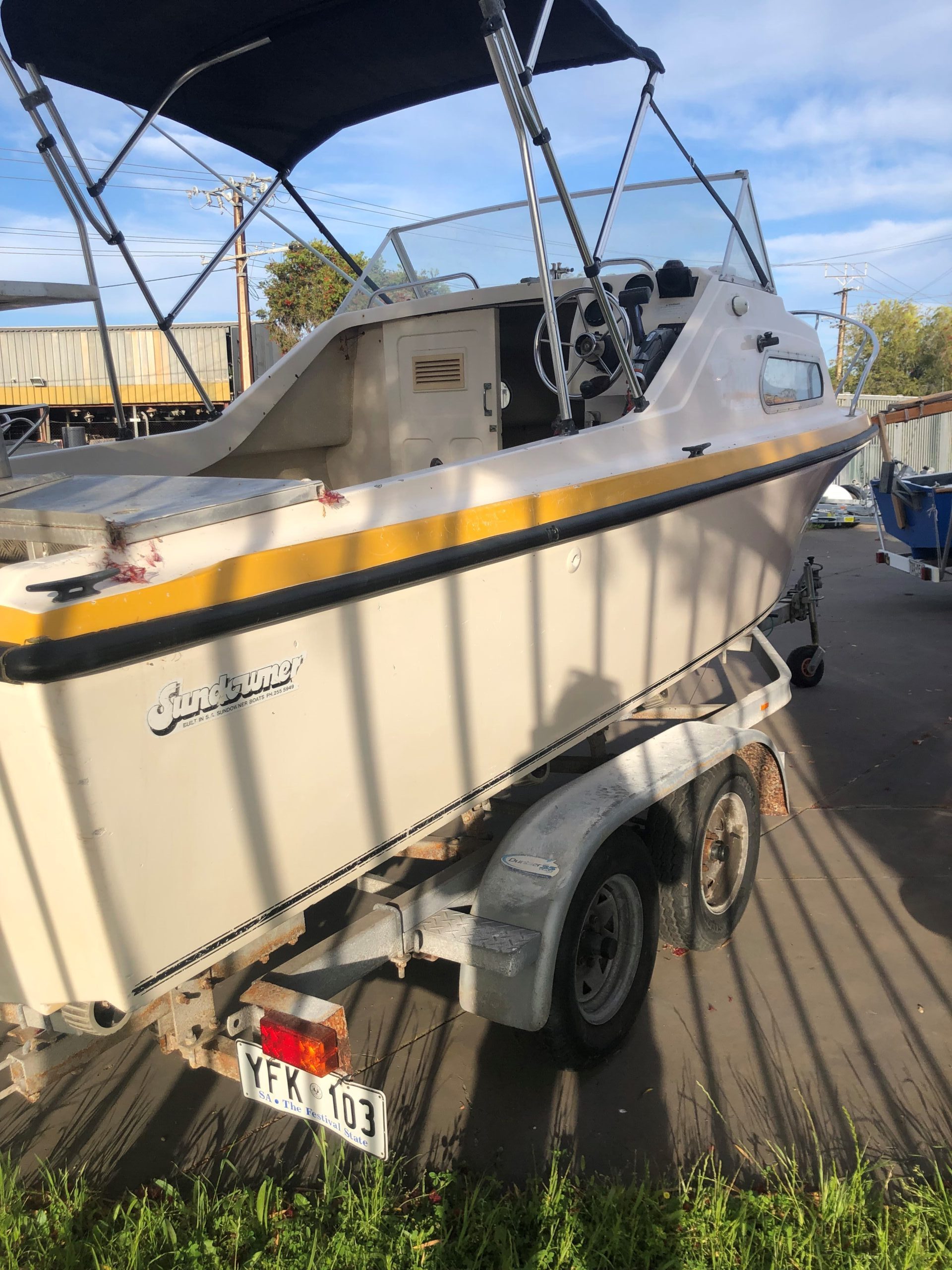 Sundowner 17 Side - Pacific Marine & RV